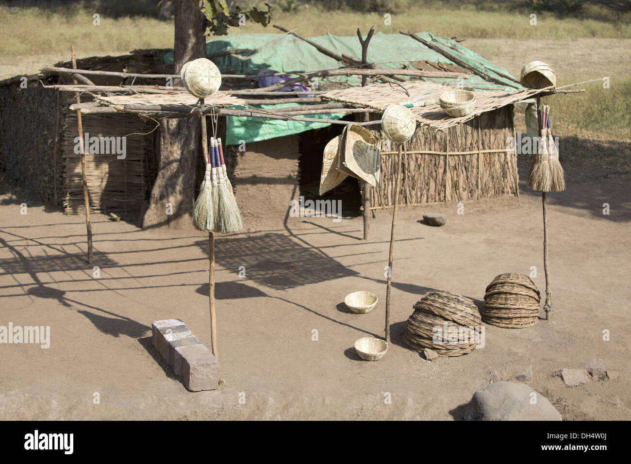 Bhil hut, Bhil Tribe, Madhya Pradesh, India Stock Photo - Alamy