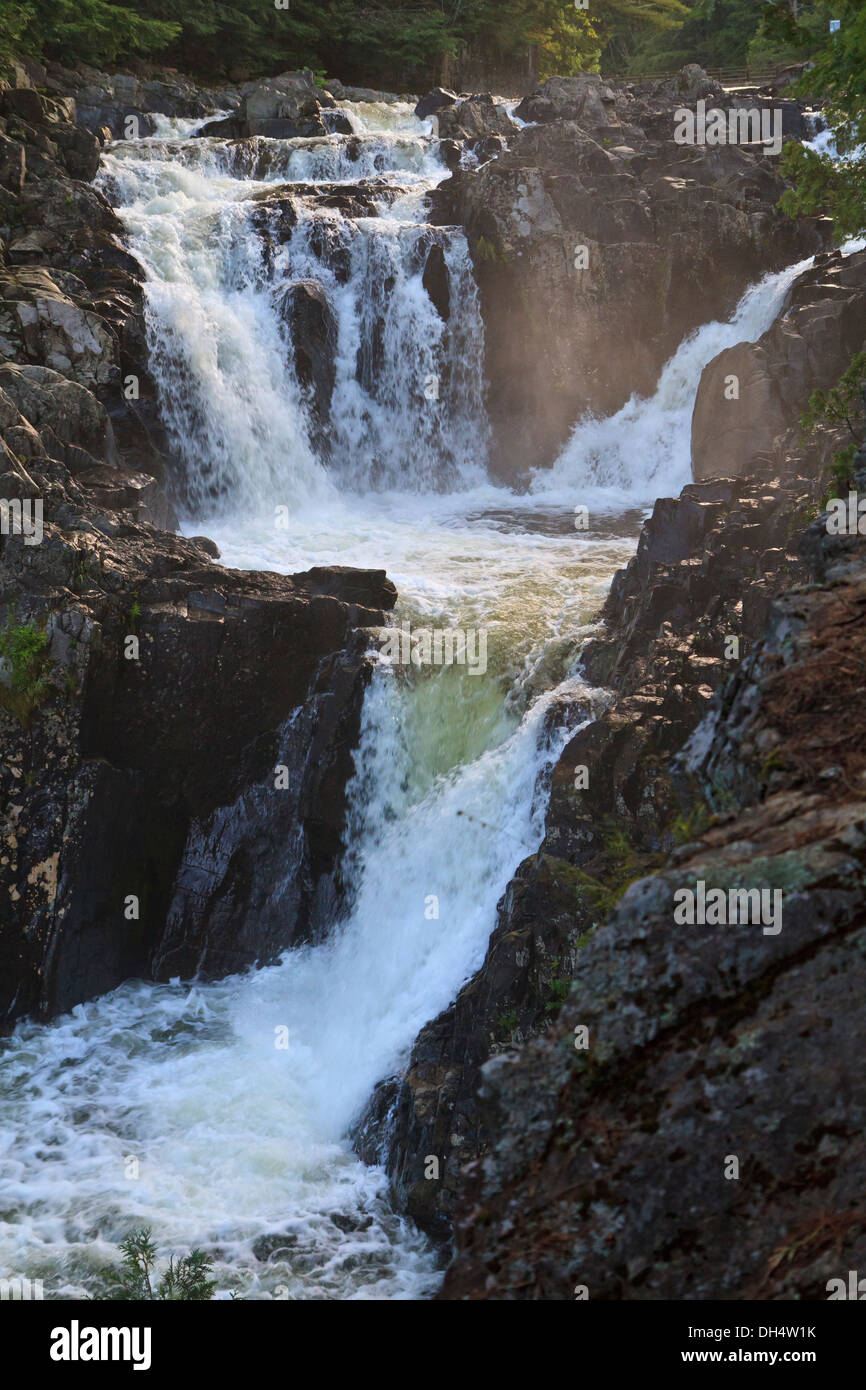 Split Rock Falls High Resolution Stock Photography and Images - Alamy
