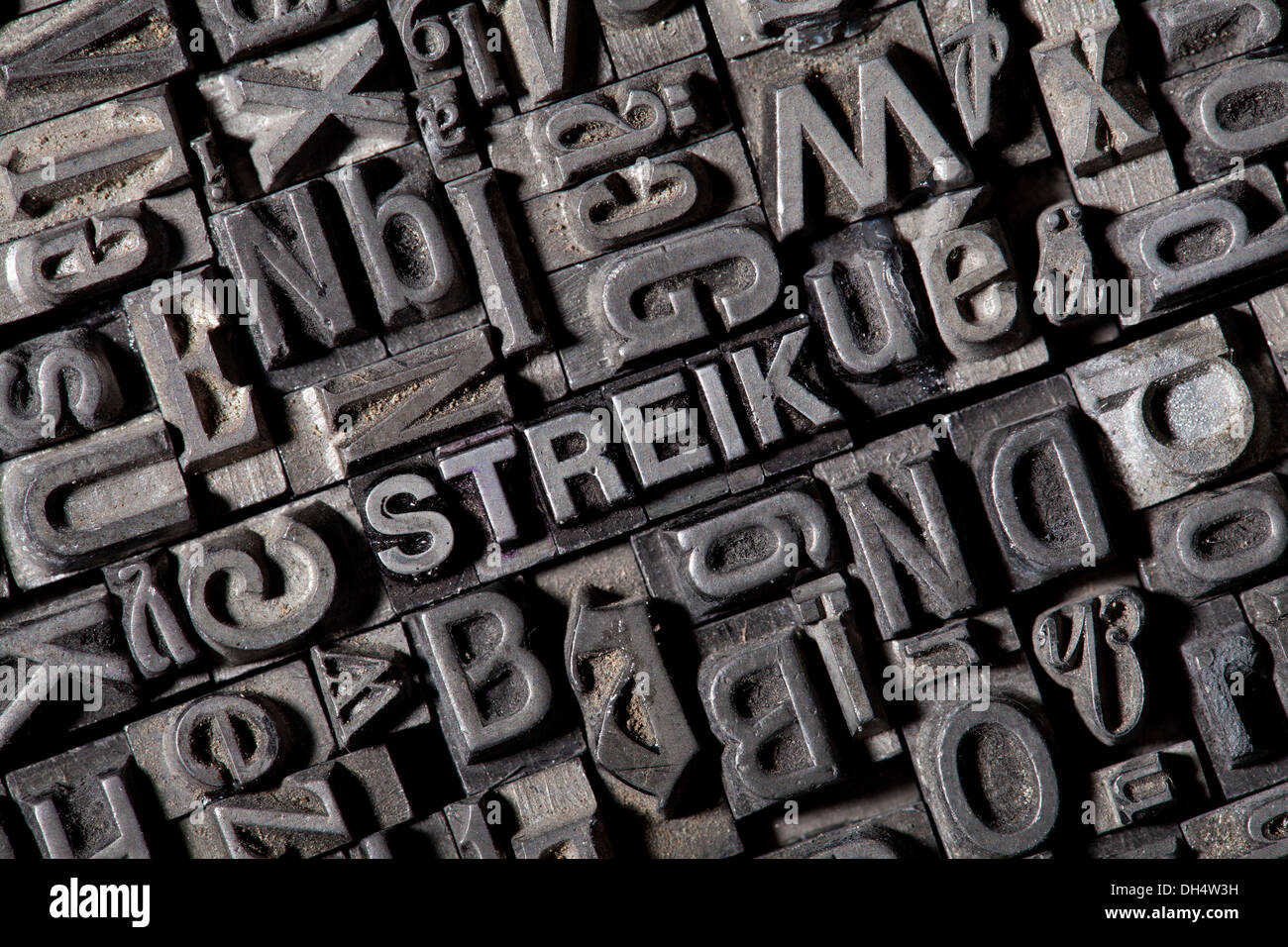 Word strike hi-res stock photography and images - Alamy