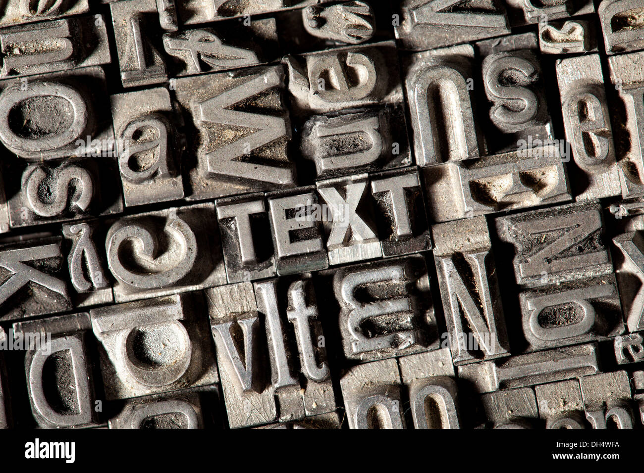 Old english text hi-res stock photography and images - Alamy