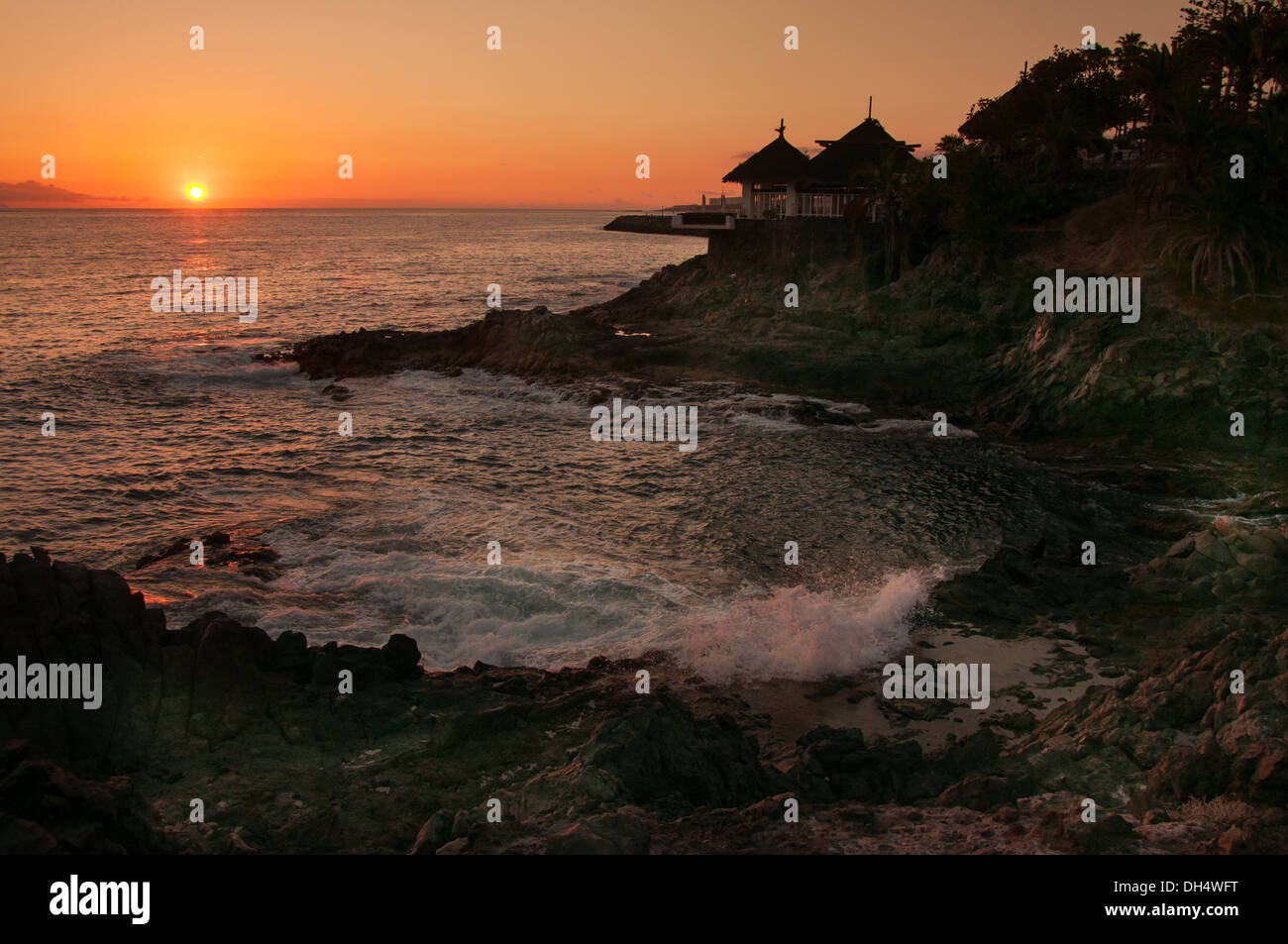 House for watching the sunset hi-res stock photography and images - Alamy