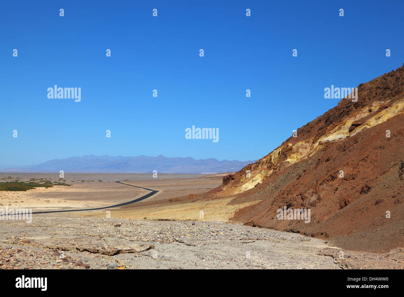 The desert and mountains Stock Photo - Alamy