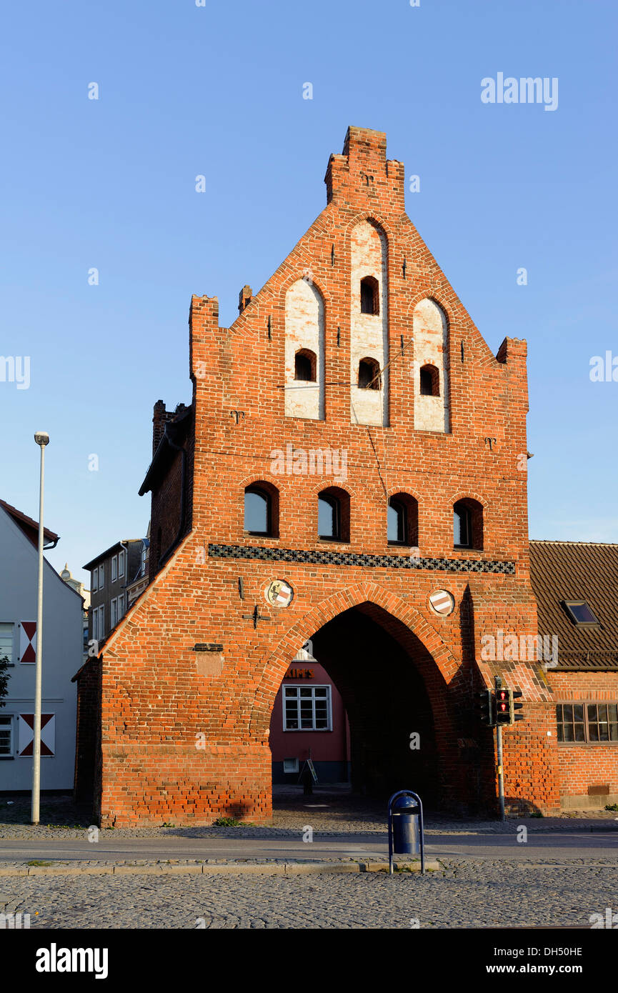 old city-gate "Wassertor", Hanseatic city of Wismar, Mecklenburg-Hither ...