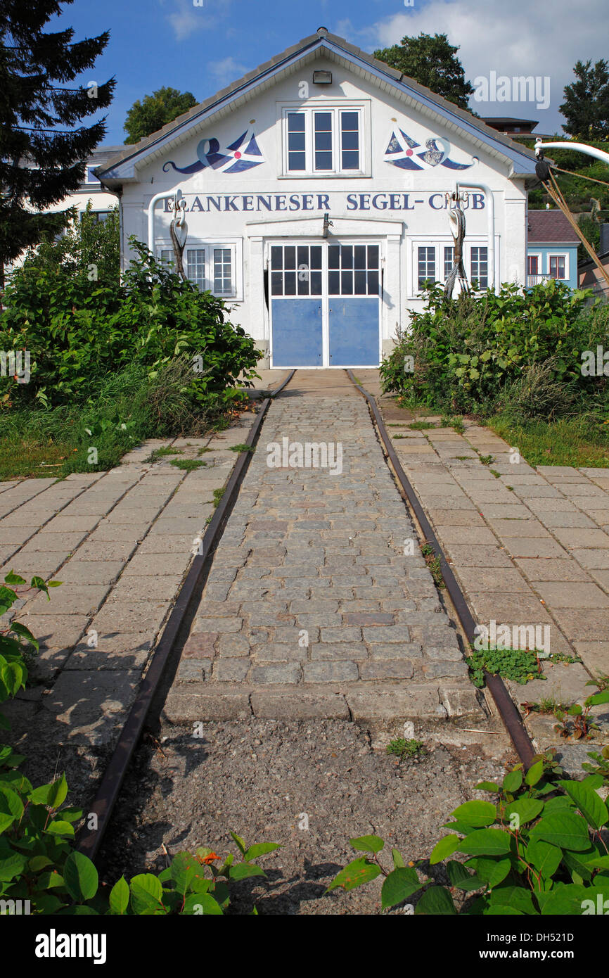 Hamburg blankenese hi-res stock photography and images - Alamy
