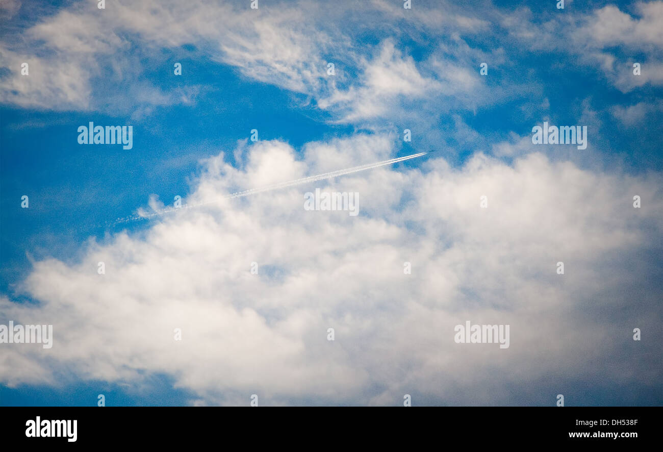 Cloudscape with puffy and whispy cloud patterns Stock Photo - Alamy