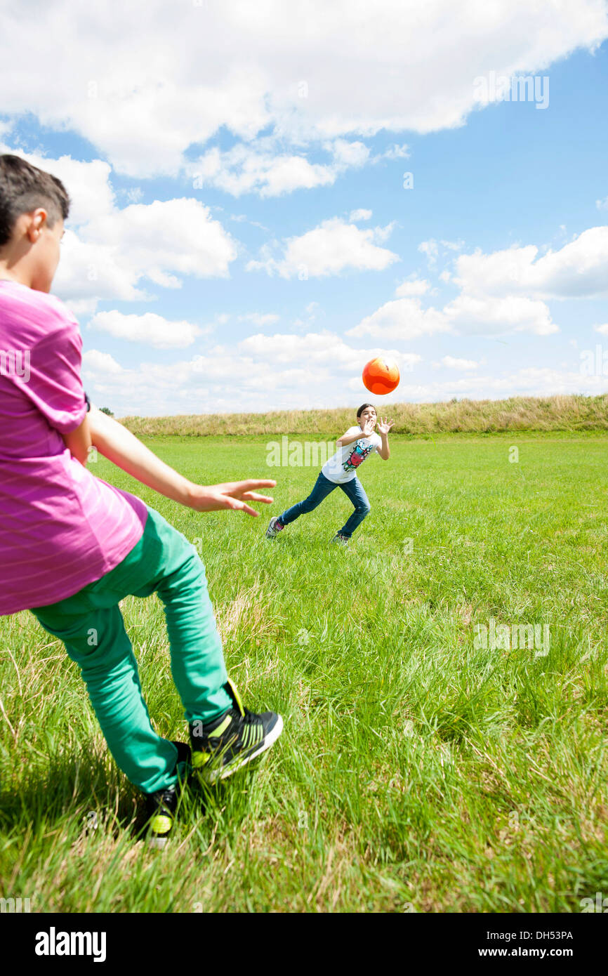 The two goalkeepers hi-res stock photography and images - Alamy