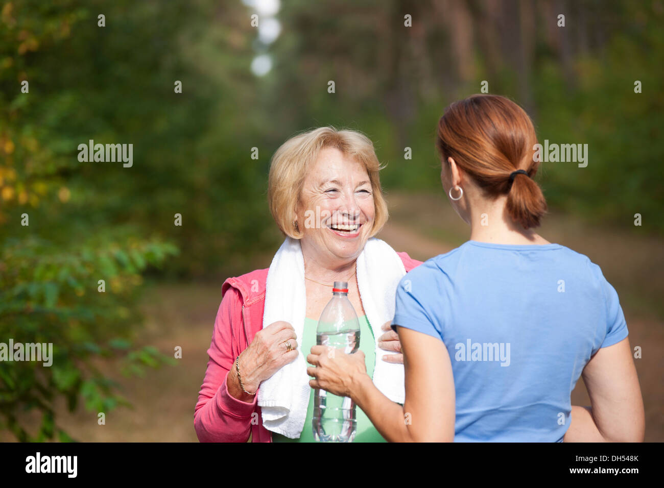 Sports mom hi-res stock photography and images - Alamy