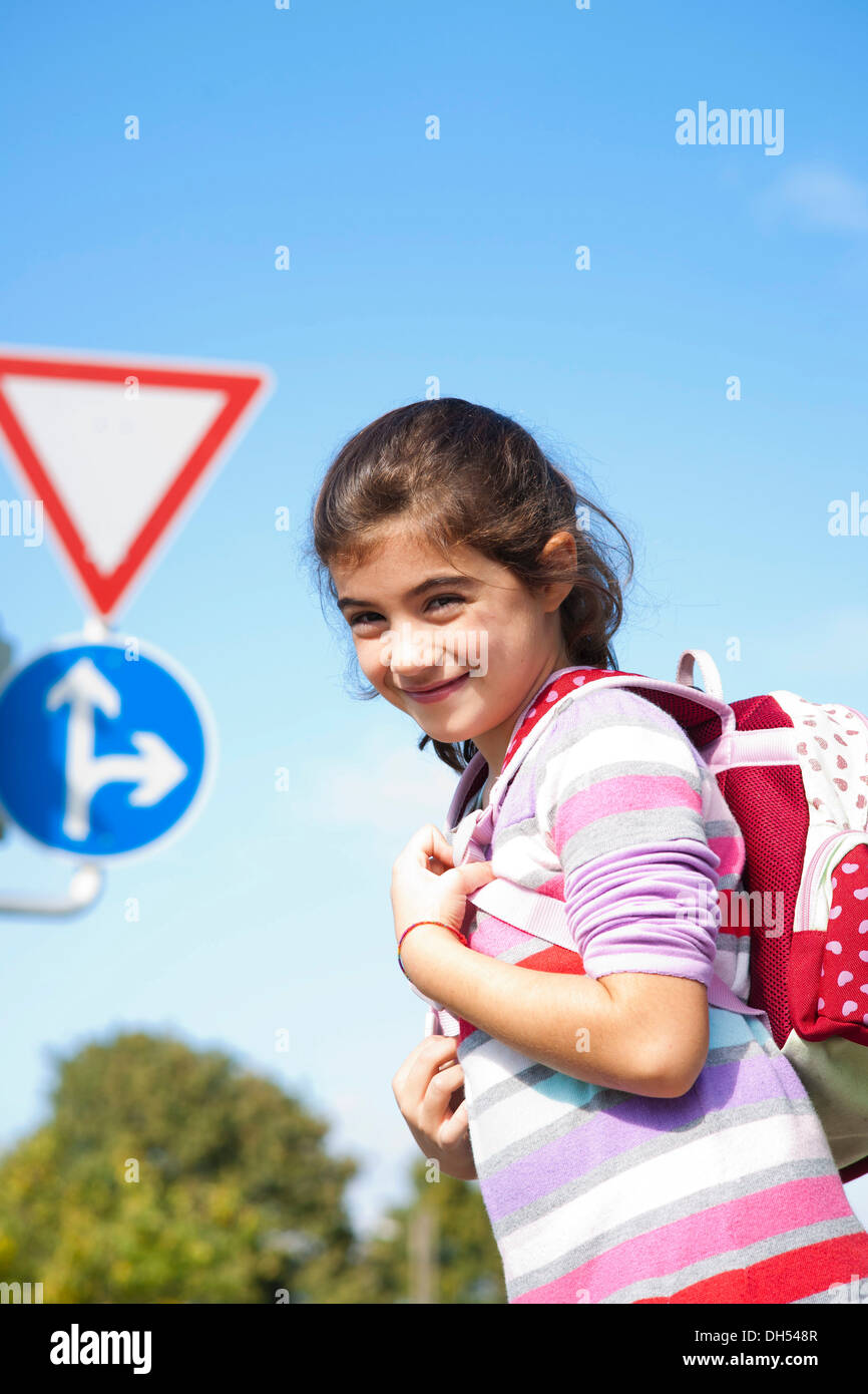 Smile traffic sign hi-res stock photography and images - Alamy