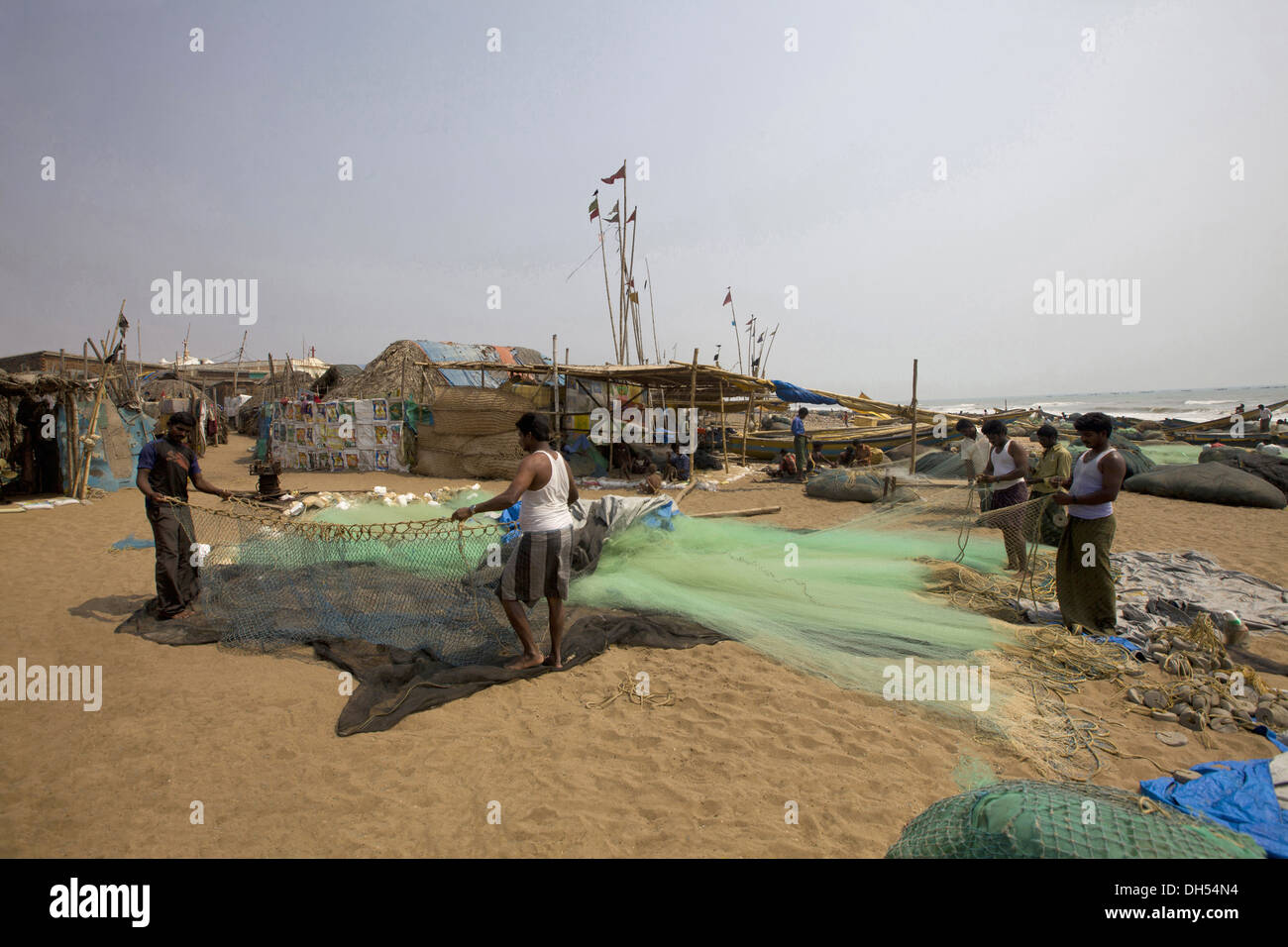 Fishermen making fishing nets, Orissa, India Stock Photo - Alamy