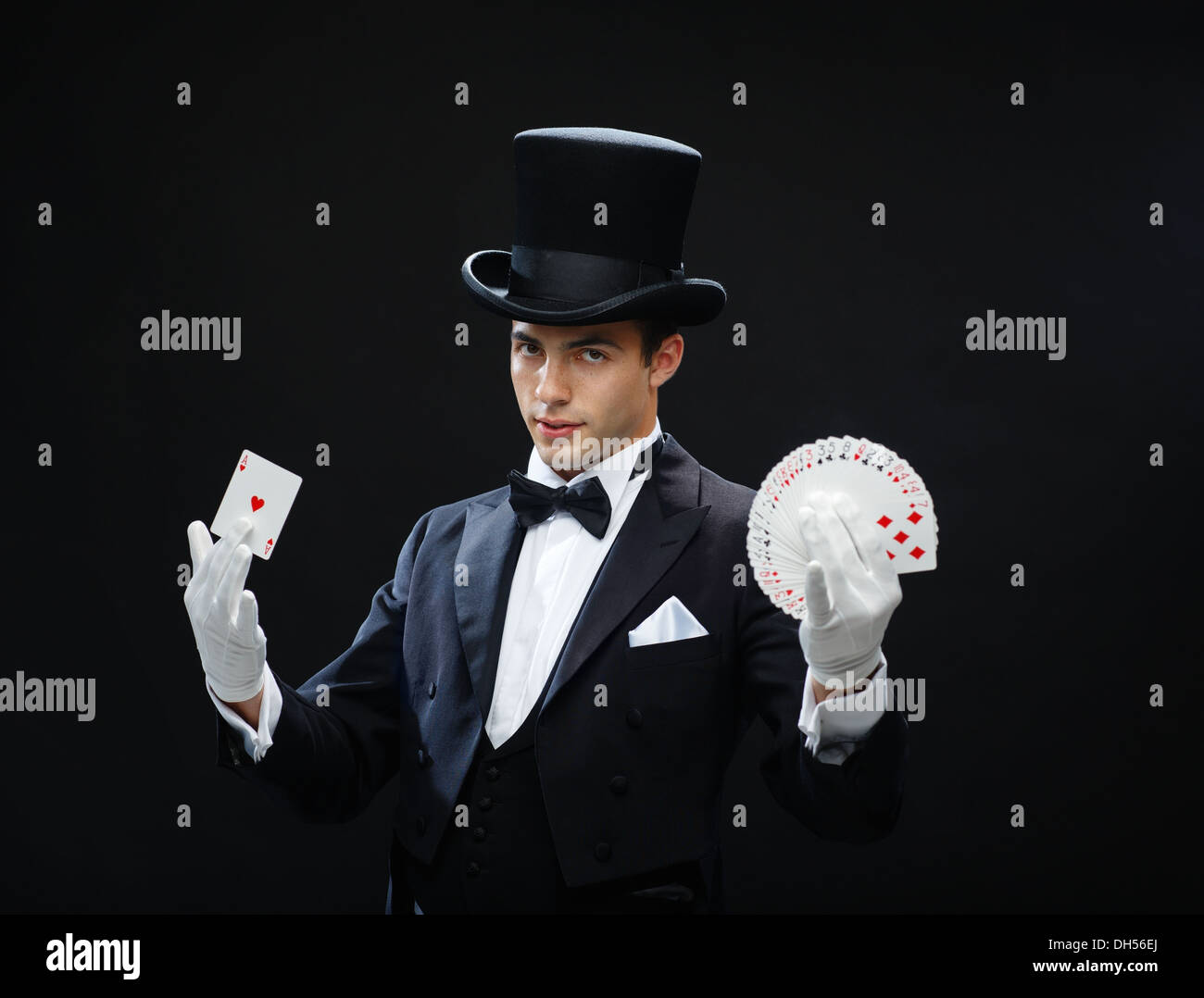 Magician cards hi-res stock photography and images - Alamy