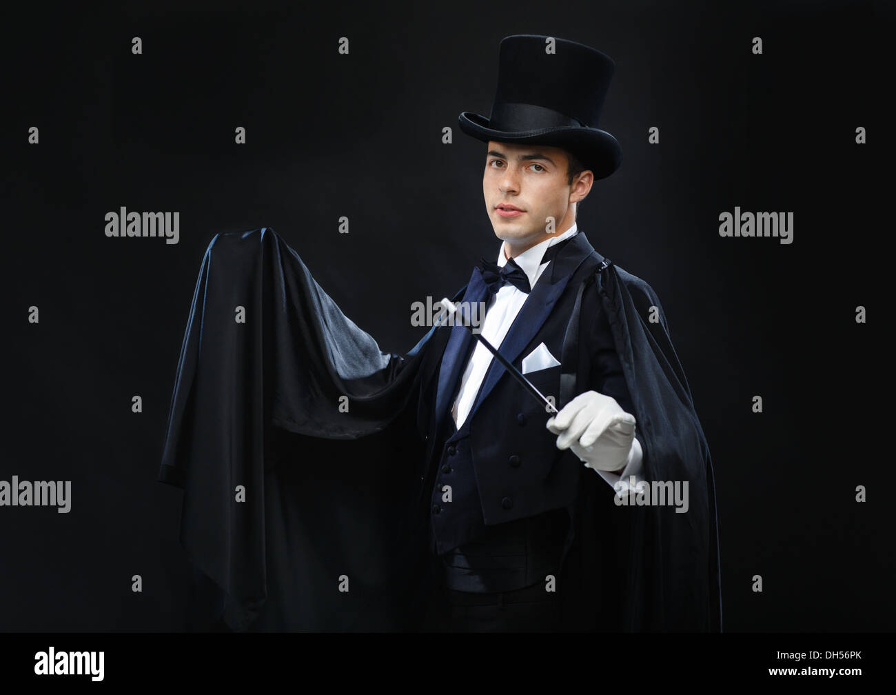Magician hat wand hi-res stock photography and images - Alamy