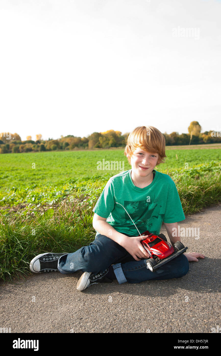 Teen toy model car hi-res stock photography and images - Alamy