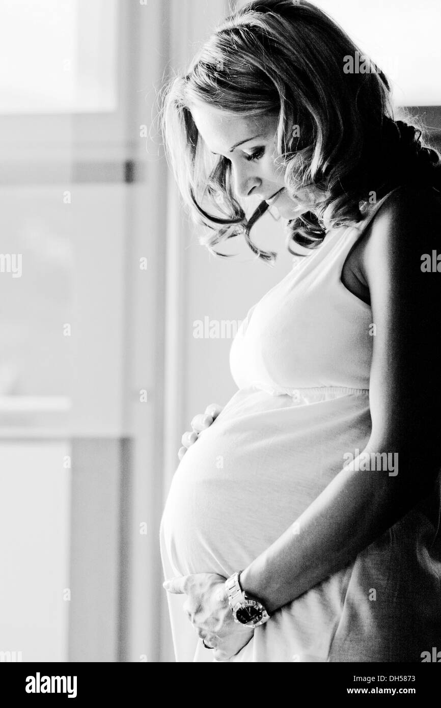 Women bumps pregnancy Black and White Stock Photos & Images - Alamy