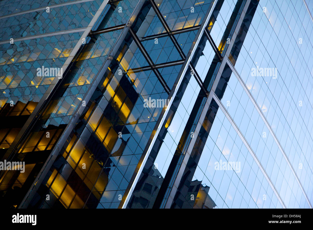 Chicago federal building hi-res stock photography and images - Alamy