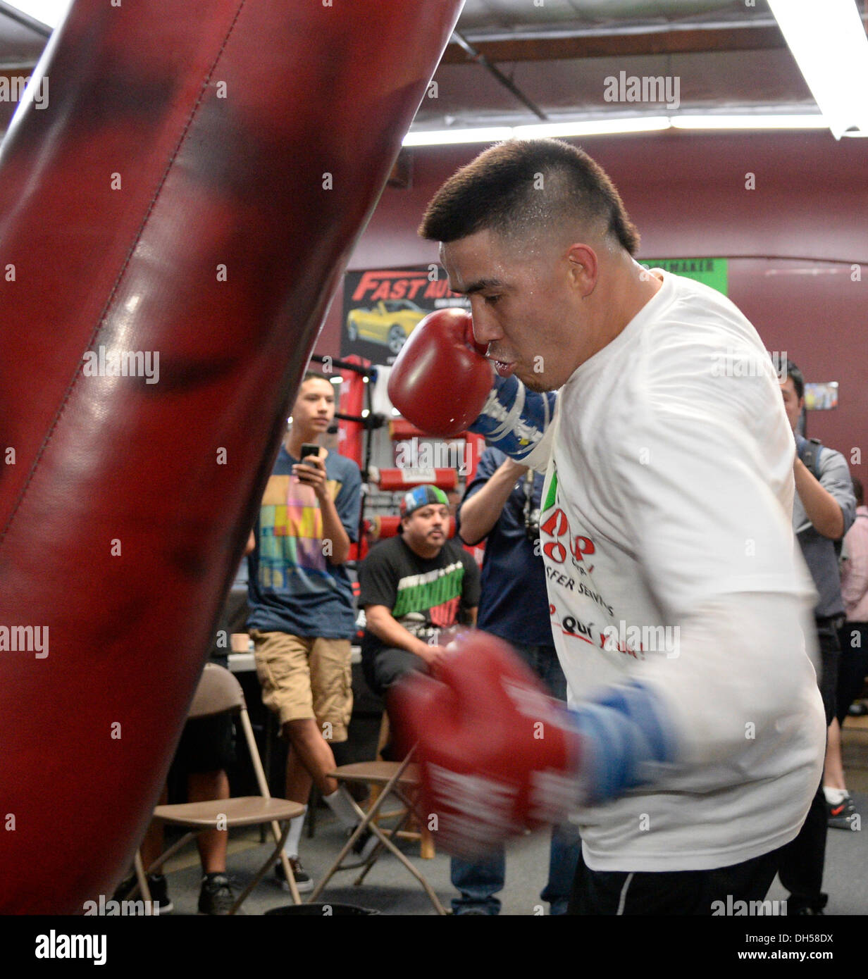 Robert garcia boxing hi-res stock photography and images - Alamy