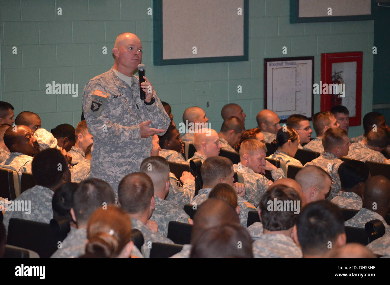 Command sgt major david stewart hi-res stock photography and images - Alamy