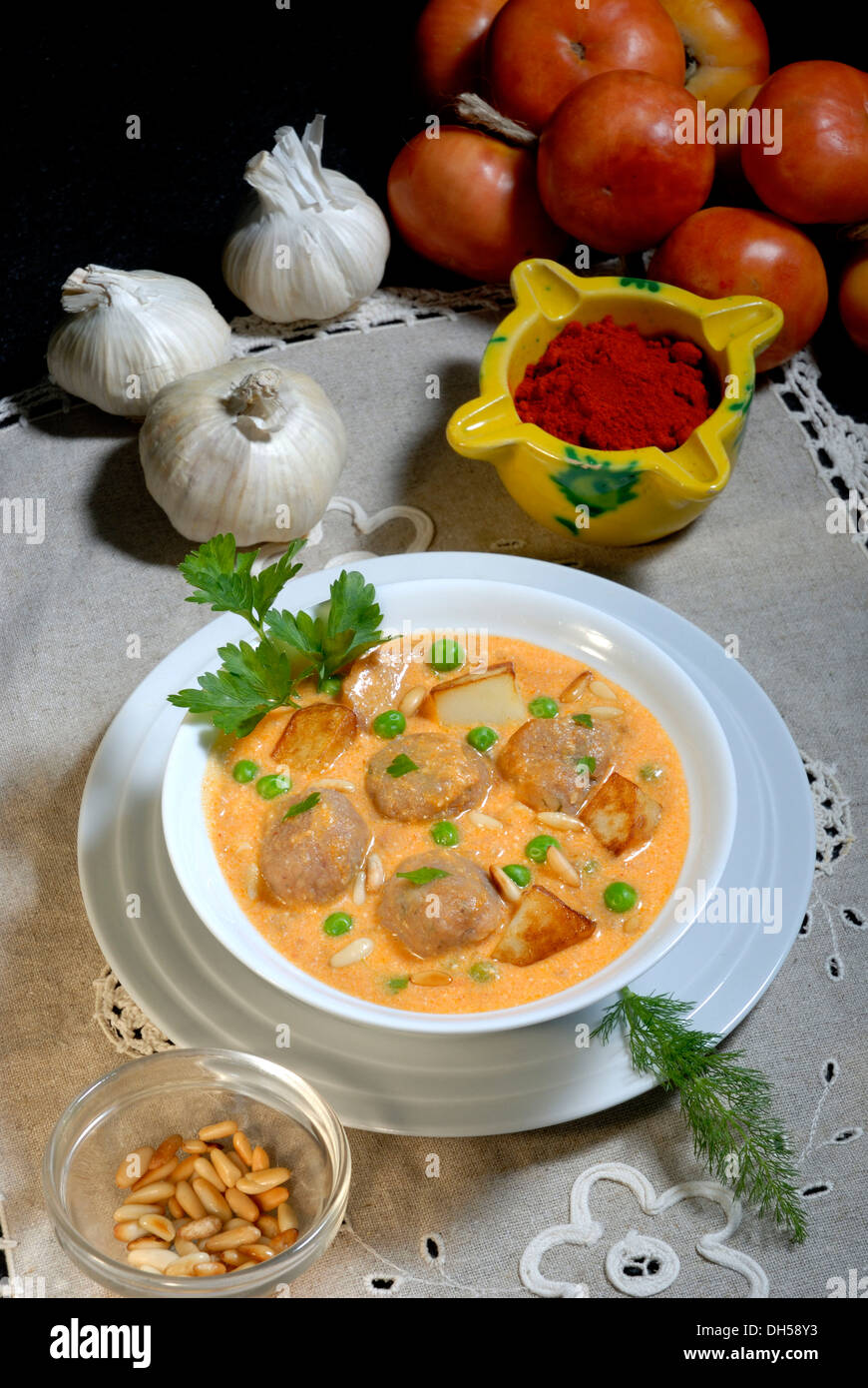 Anglerfish dishes hi-res stock photography and images - Alamy