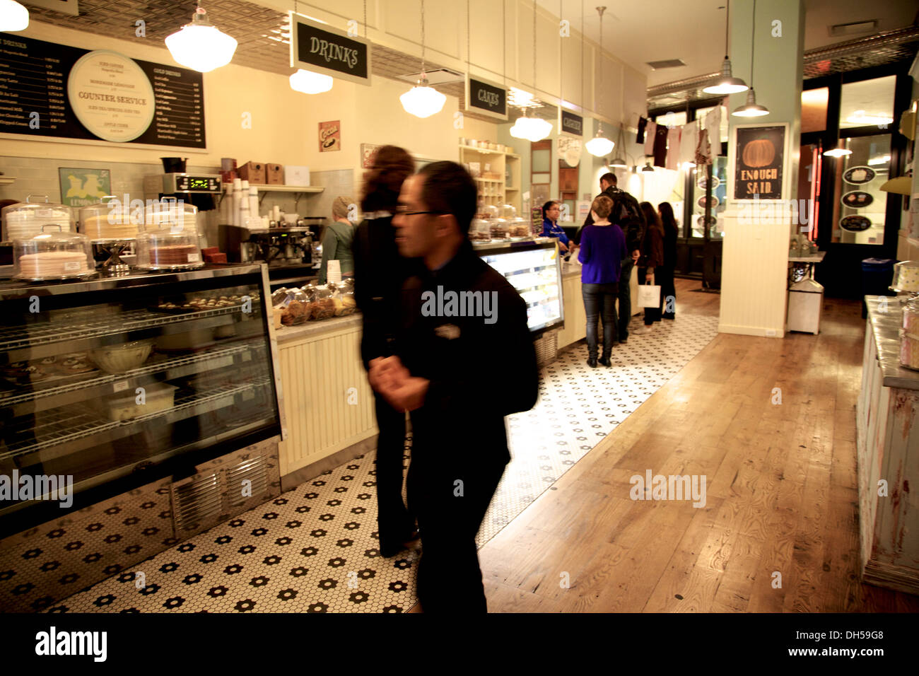 Homemade Chocolate Cupcake. Magnolia Bakery Shop Stock Photo - Alamy