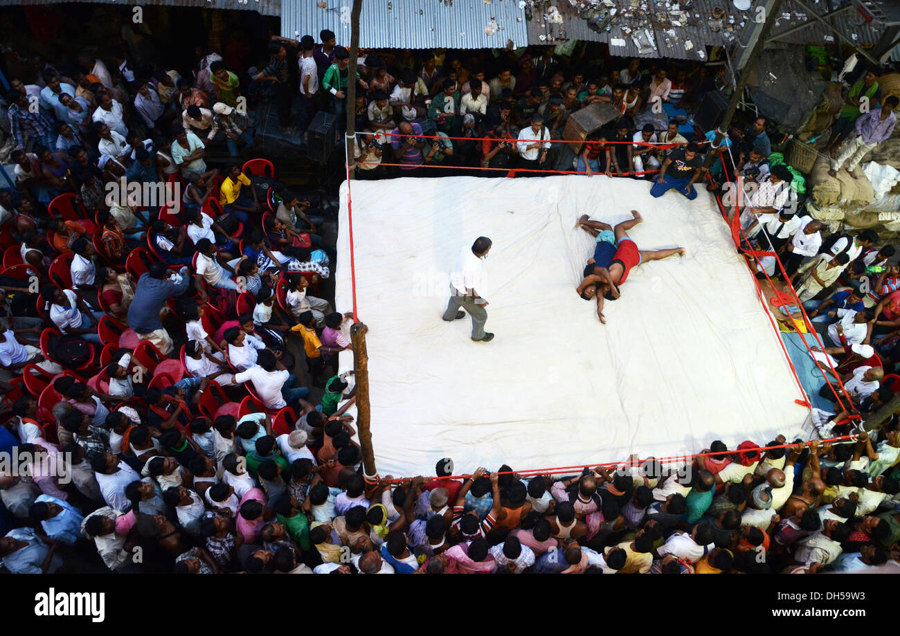 Kolkata, India. 31st Oct, 2013. A birds eye view of fighters ...