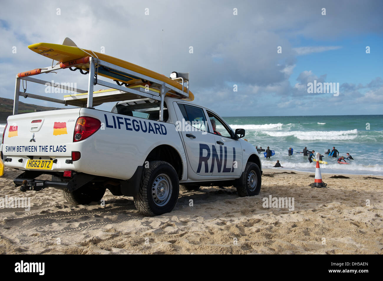 Lifeguard truck hi-res stock photography and images - Alamy