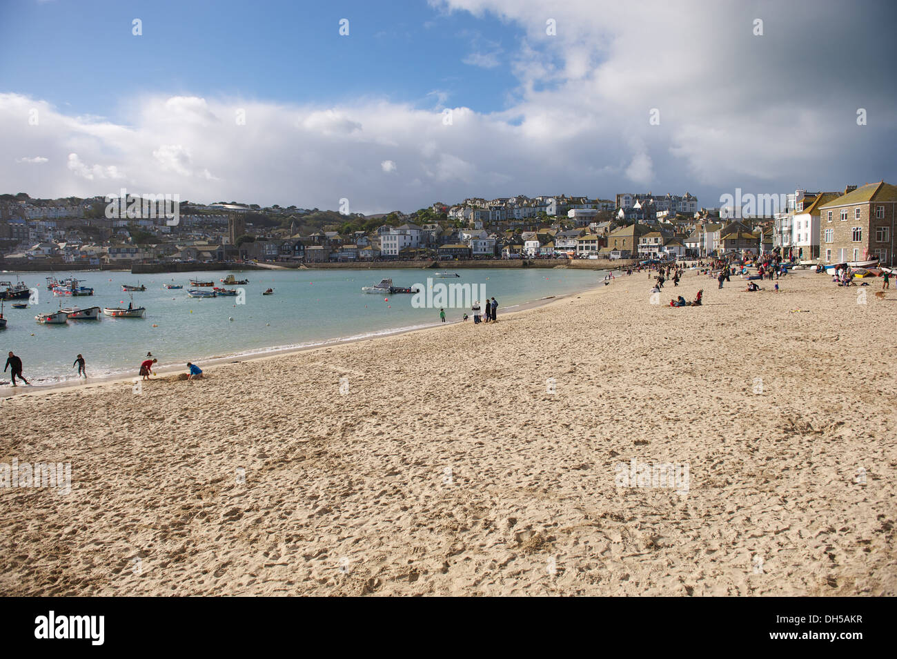 St Ives beach in Cornwall in warm autumn sunshine with blue sky Stock ...