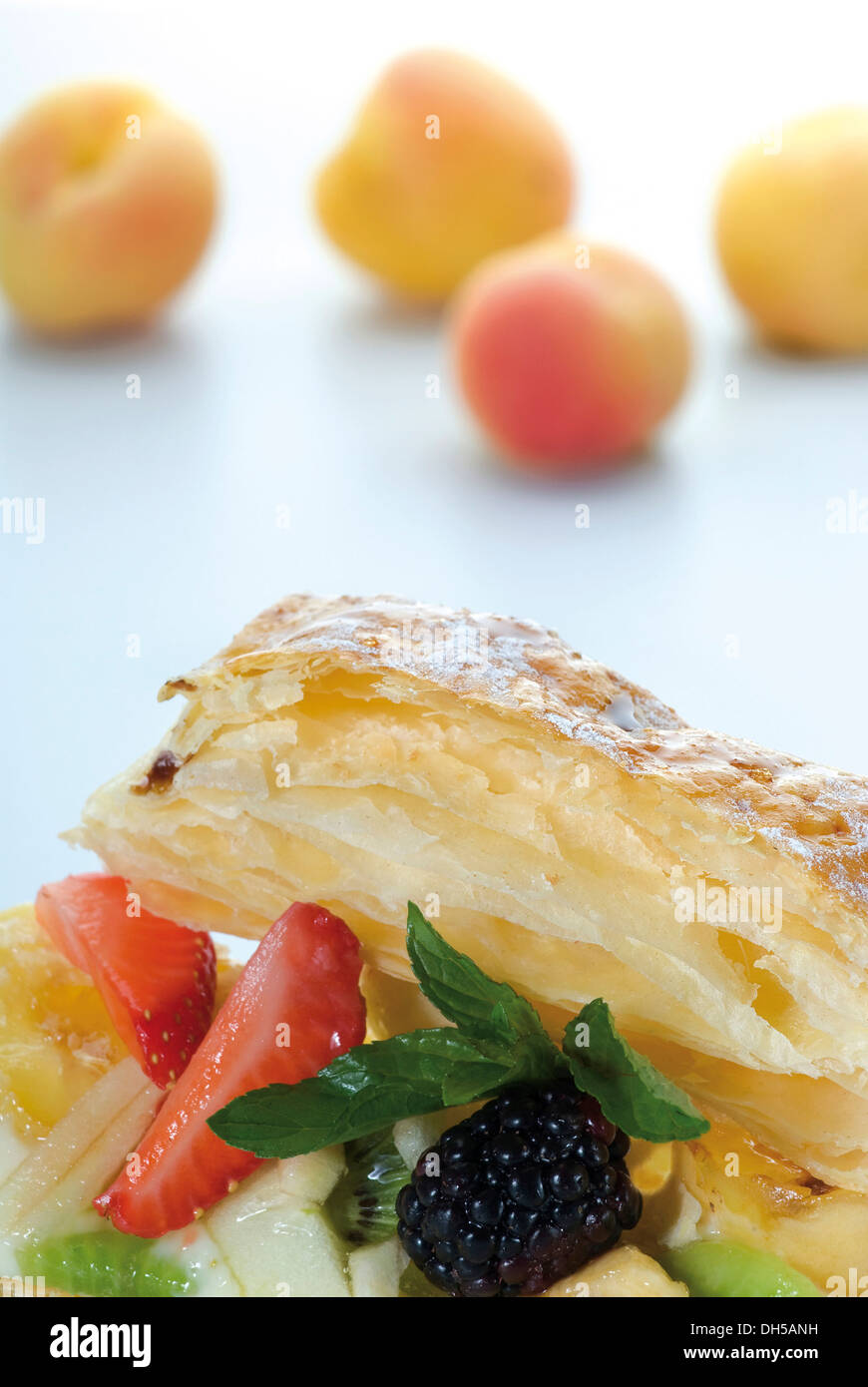 Puff pastry with fruits Stock Photo - Alamy