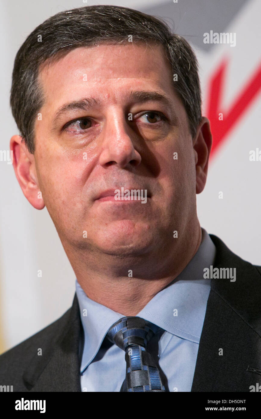 Bill Simon, President and CEO of Walmart U.S Stock Photo - Alamy