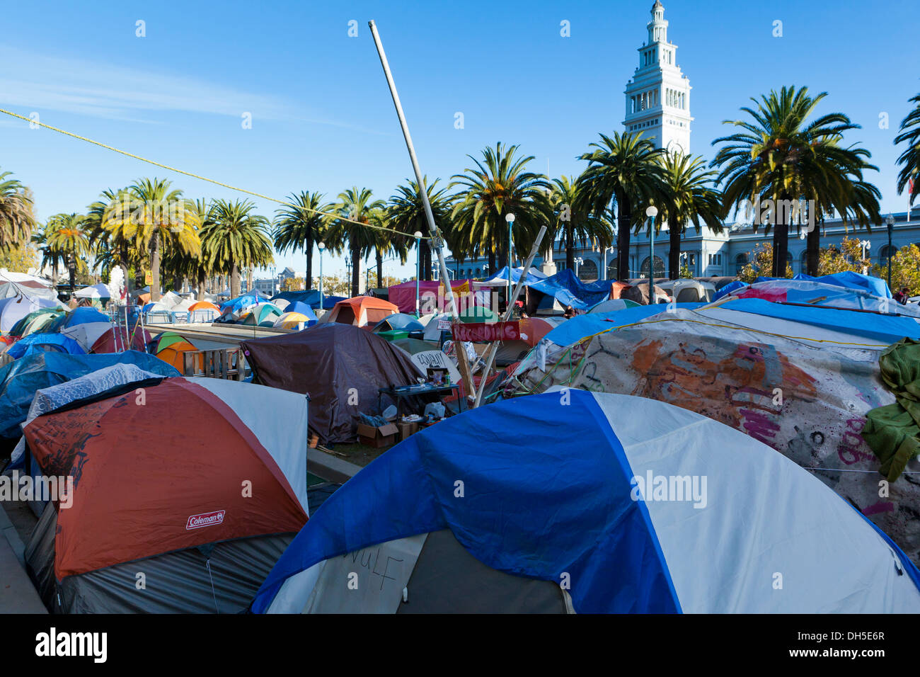 18 wall street hi-res stock photography and images - Alamy