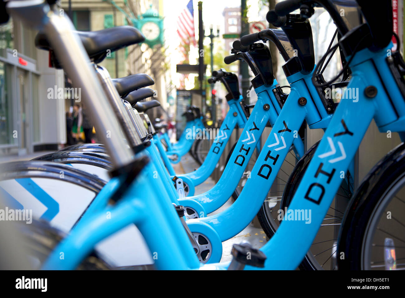 Bicycle rental station Stock Photo - Alamy