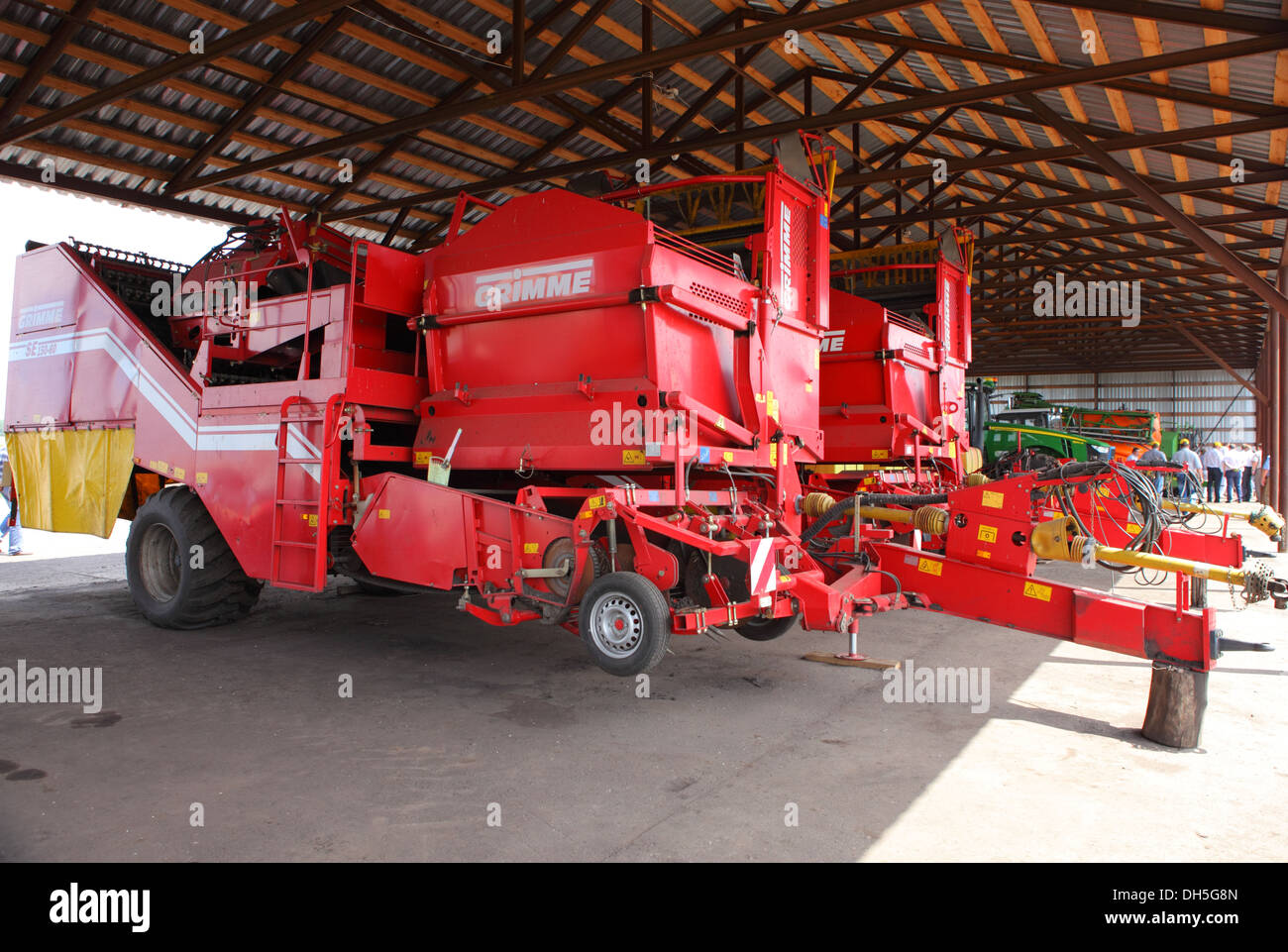 Potato harvester hi-res stock photography and images - Alamy