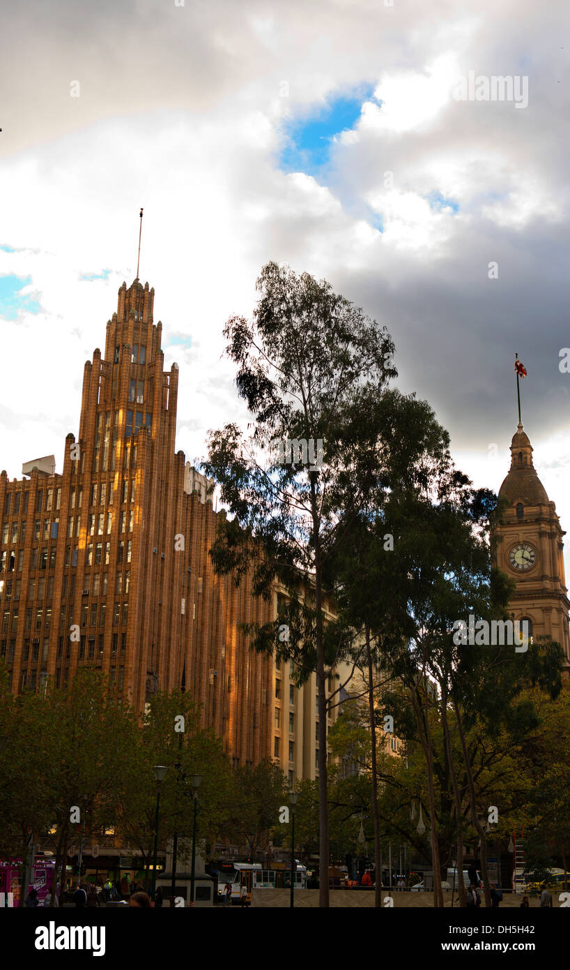 The Manchester Unity building and Town Hall in Melbourne's CBD Stock ...