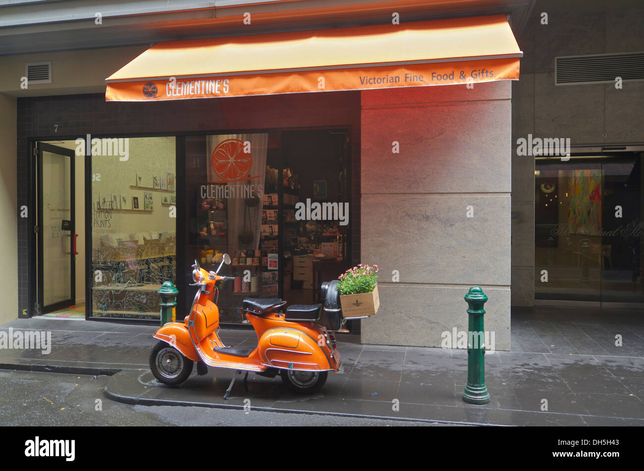 Melbourne streetscape hi-res stock photography and images - Alamy