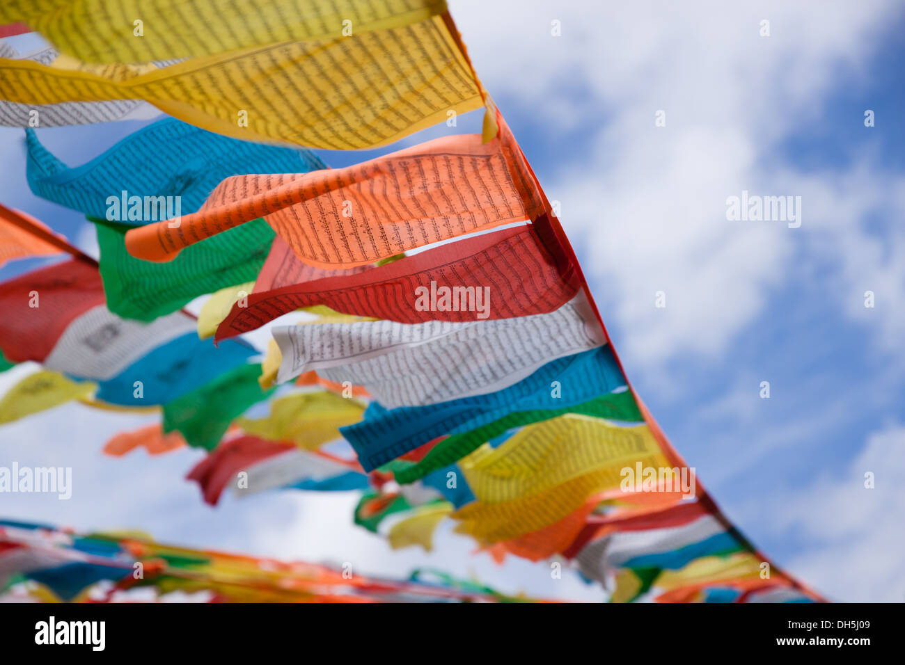 Prayer Flags in Litang, Sichuan China Stock Photo - Alamy