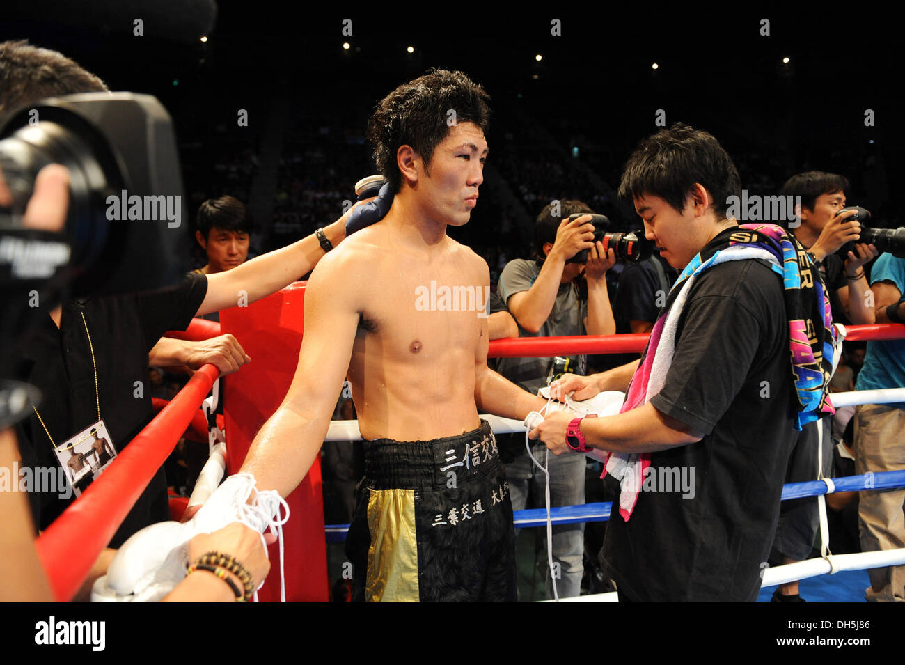 Tokyo, Japan. 25th Aug, 2013. (L-R) Akio Shibata (JPN), Yuta Ishihara ...