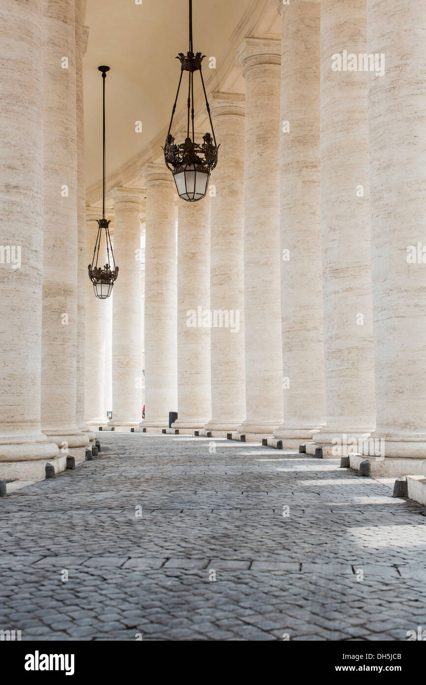 Colonnade renaissance architecture hi-res stock photography and images ...