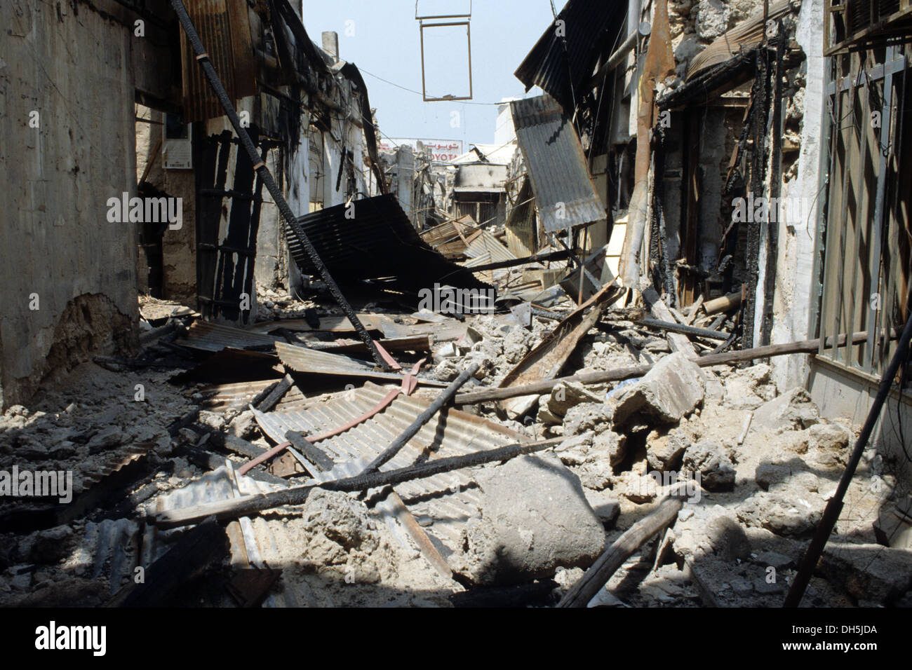 Saddam hussein 1990 hi-res stock photography and images - Alamy