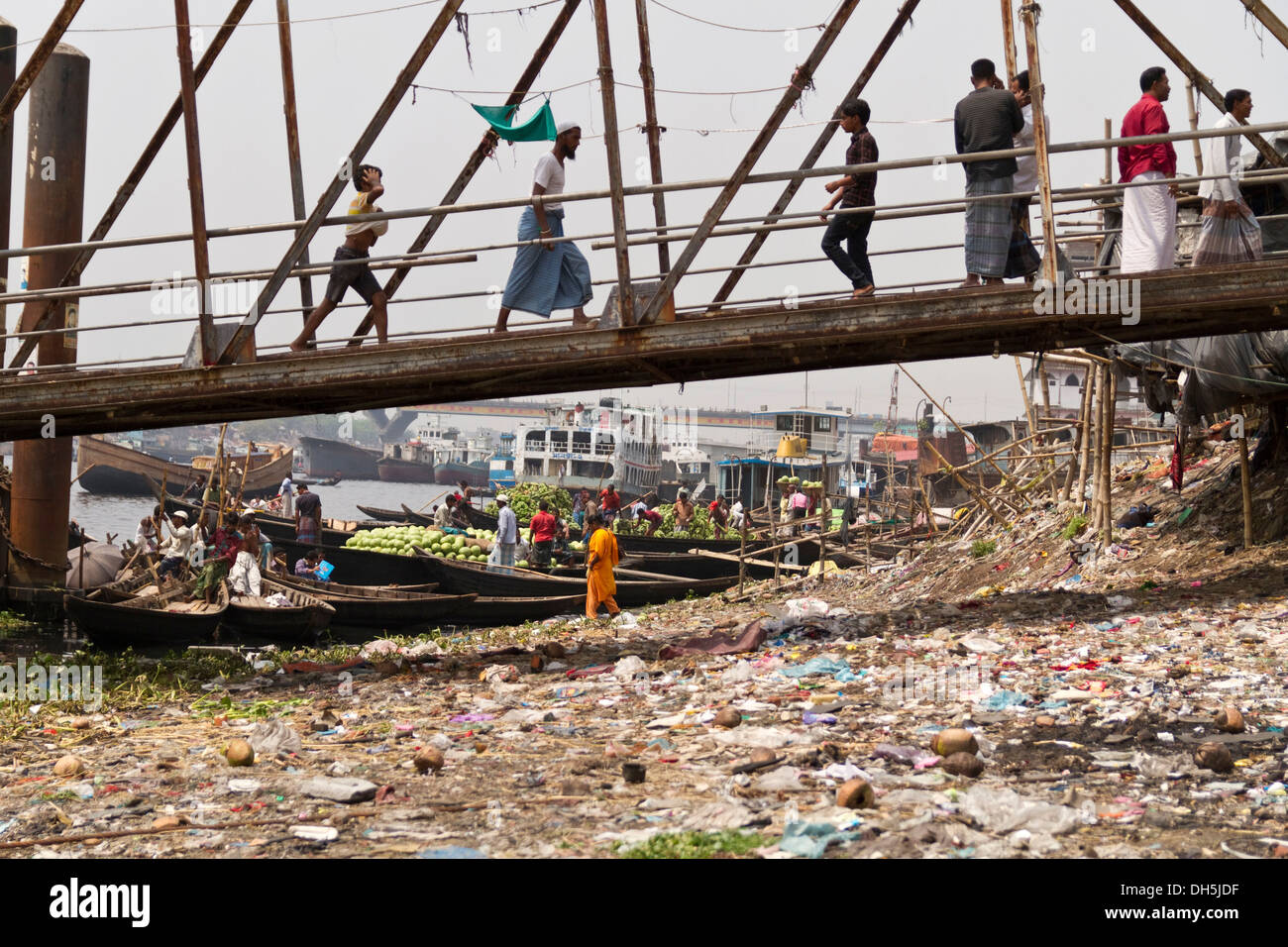 Buriganga river hi-res stock photography and images - Alamy
