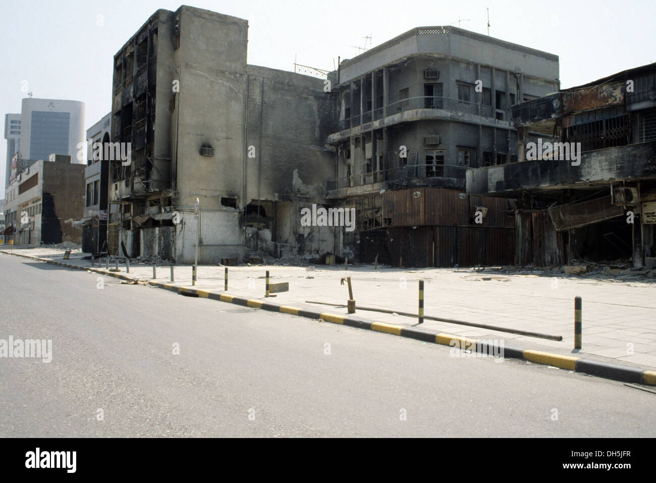 Kuwait city 1991 hi-res stock photography and images - Alamy