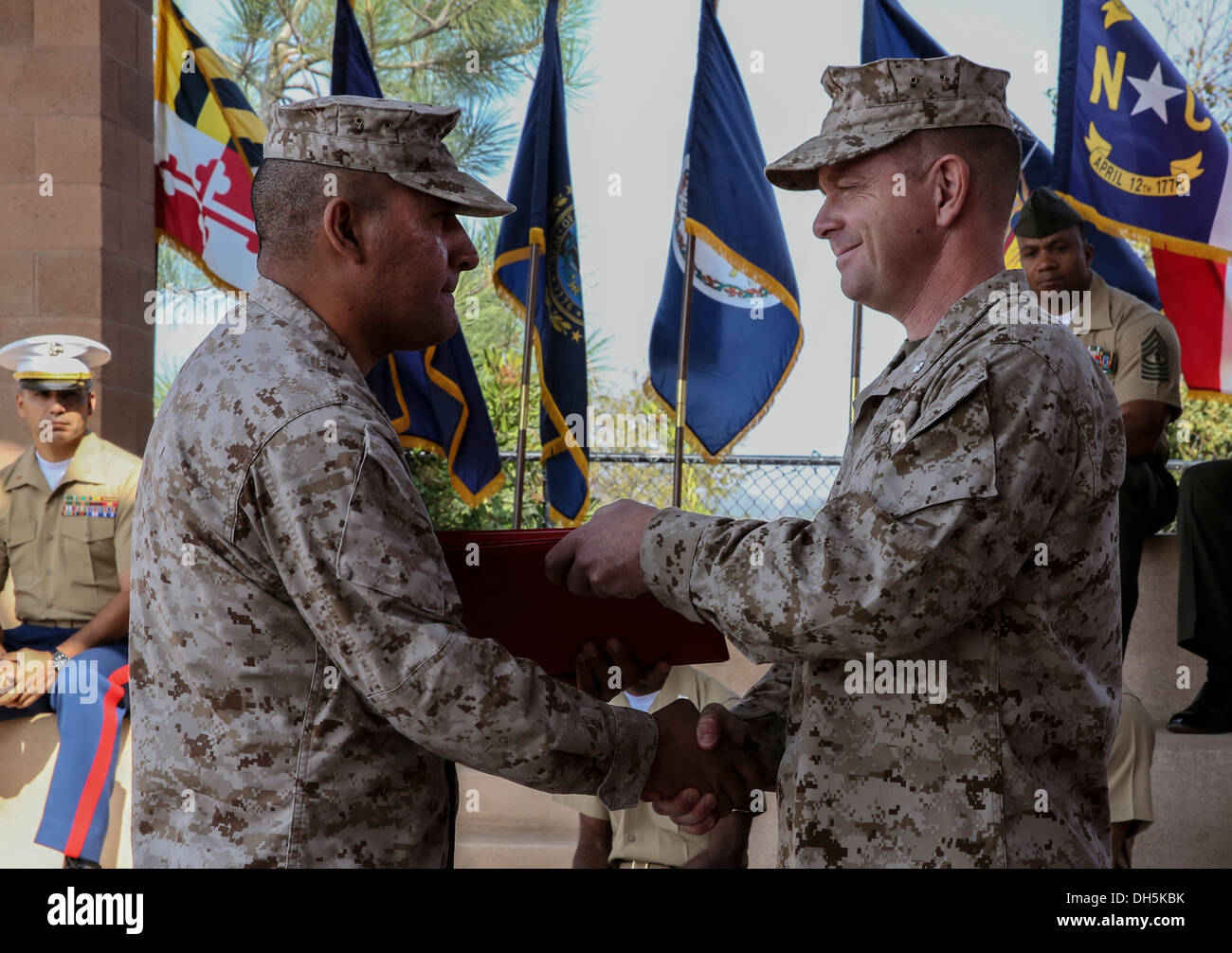 Lieutenant Col. John O’Neal, left, commanding officer, 15th Marine ...