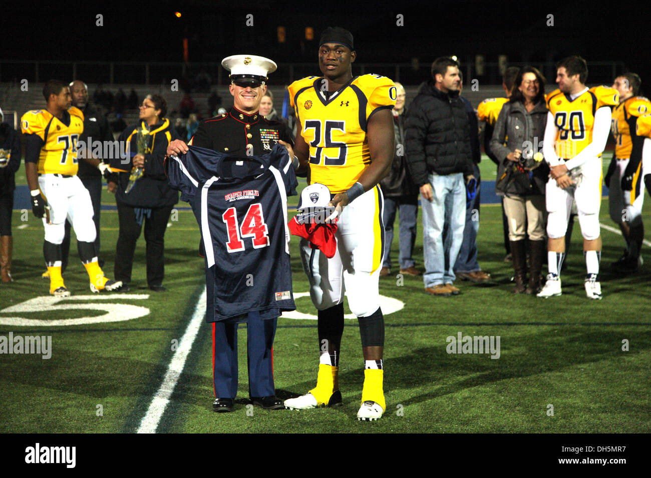Maj. Gregory P. Gordon, the Commanding Officer of Recruiting Station St ...