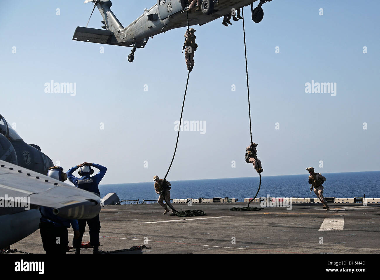 U.S. Marines with Battalion Landing Team 1/4 (BLT), 13th Marine ...