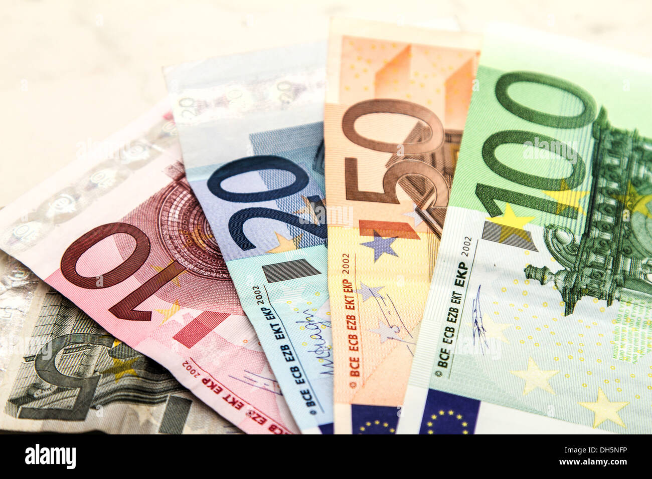 Notebanks hi-res stock photography and images - Alamy