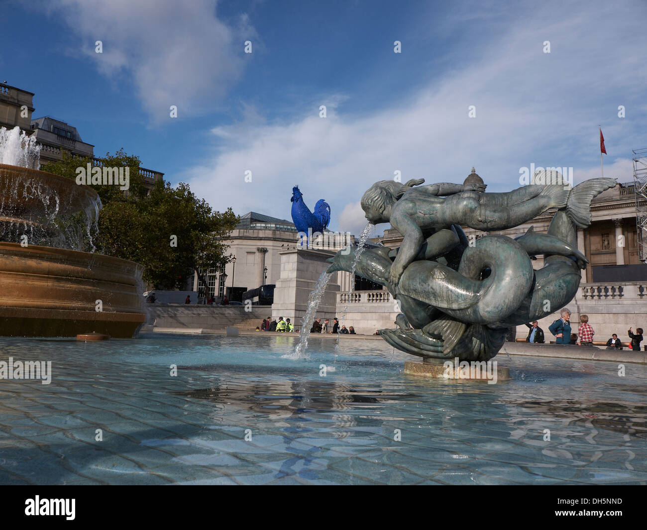 Fountains Trafalgar Square London England Stock Photo - Alamy