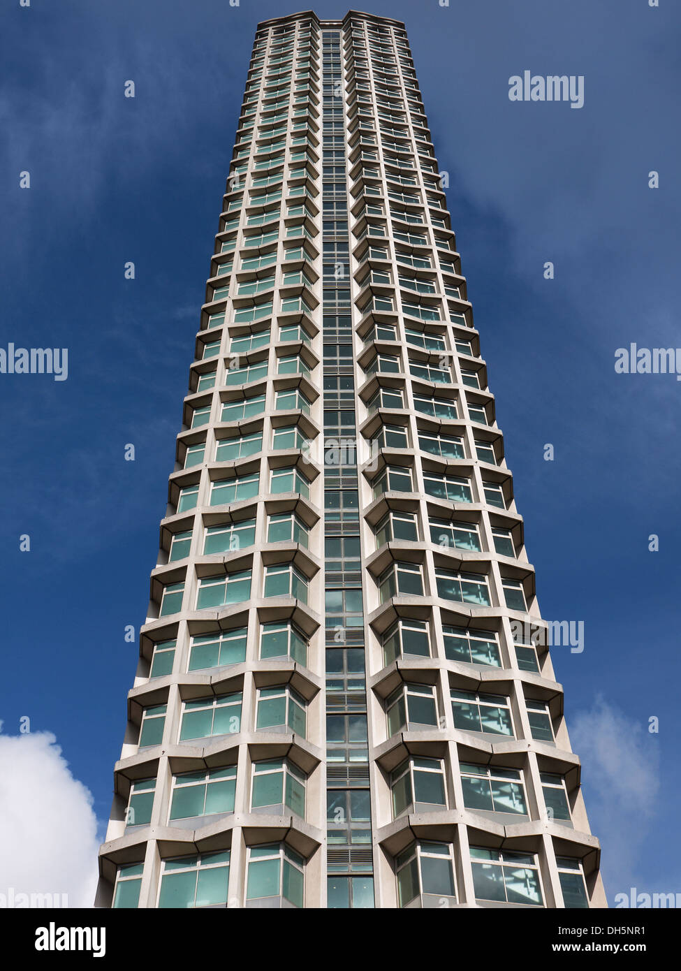 Centre point Building London Stock Photo - Alamy