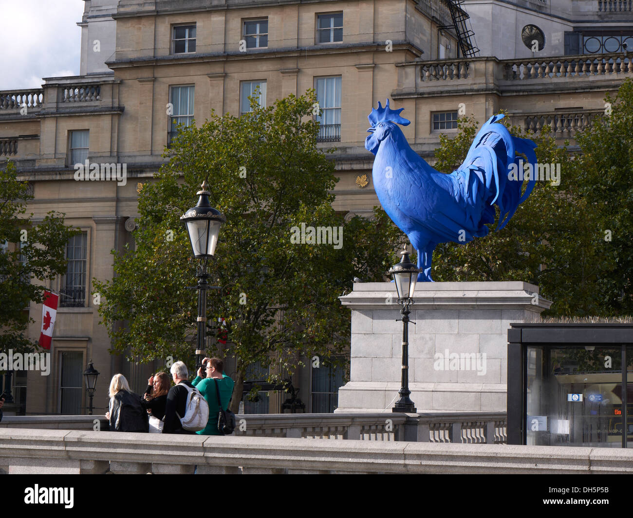 Fourth plinth in trafalgar hi-res stock photography and images - Alamy