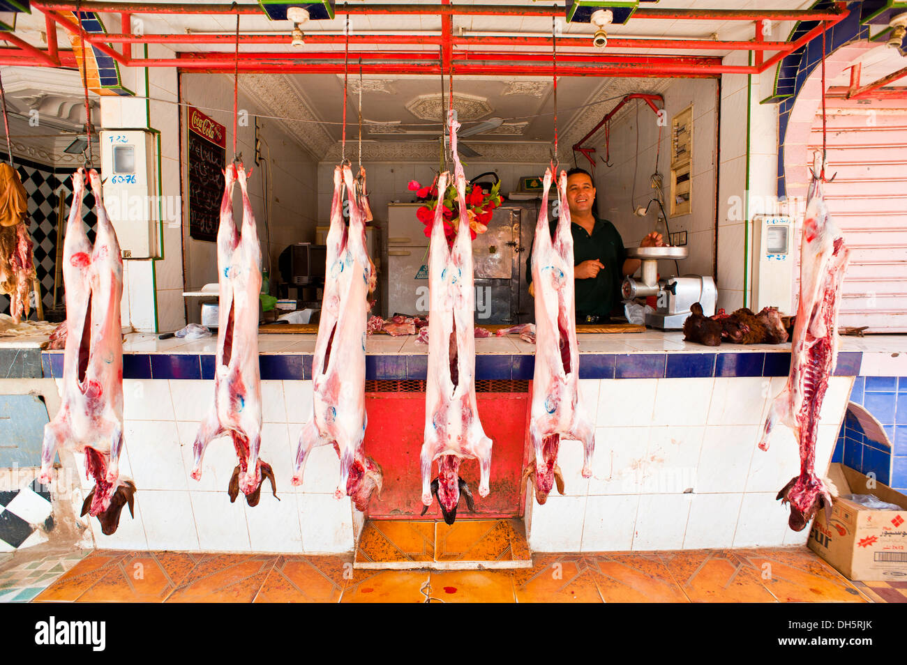 Slaughtered sheep meat hi-res stock photography and images - Alamy