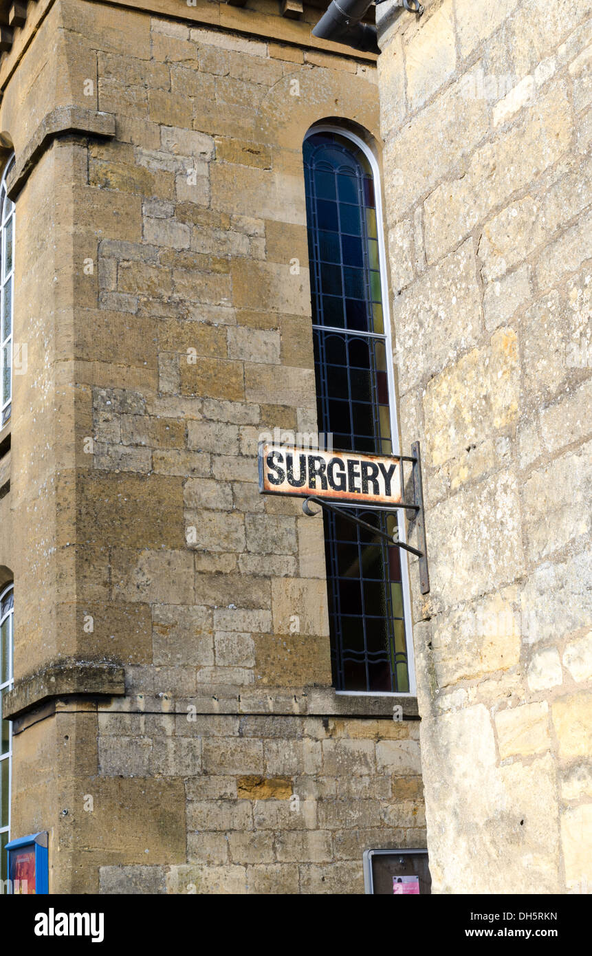 Doctors surgery sign hi-res stock photography and images - Alamy