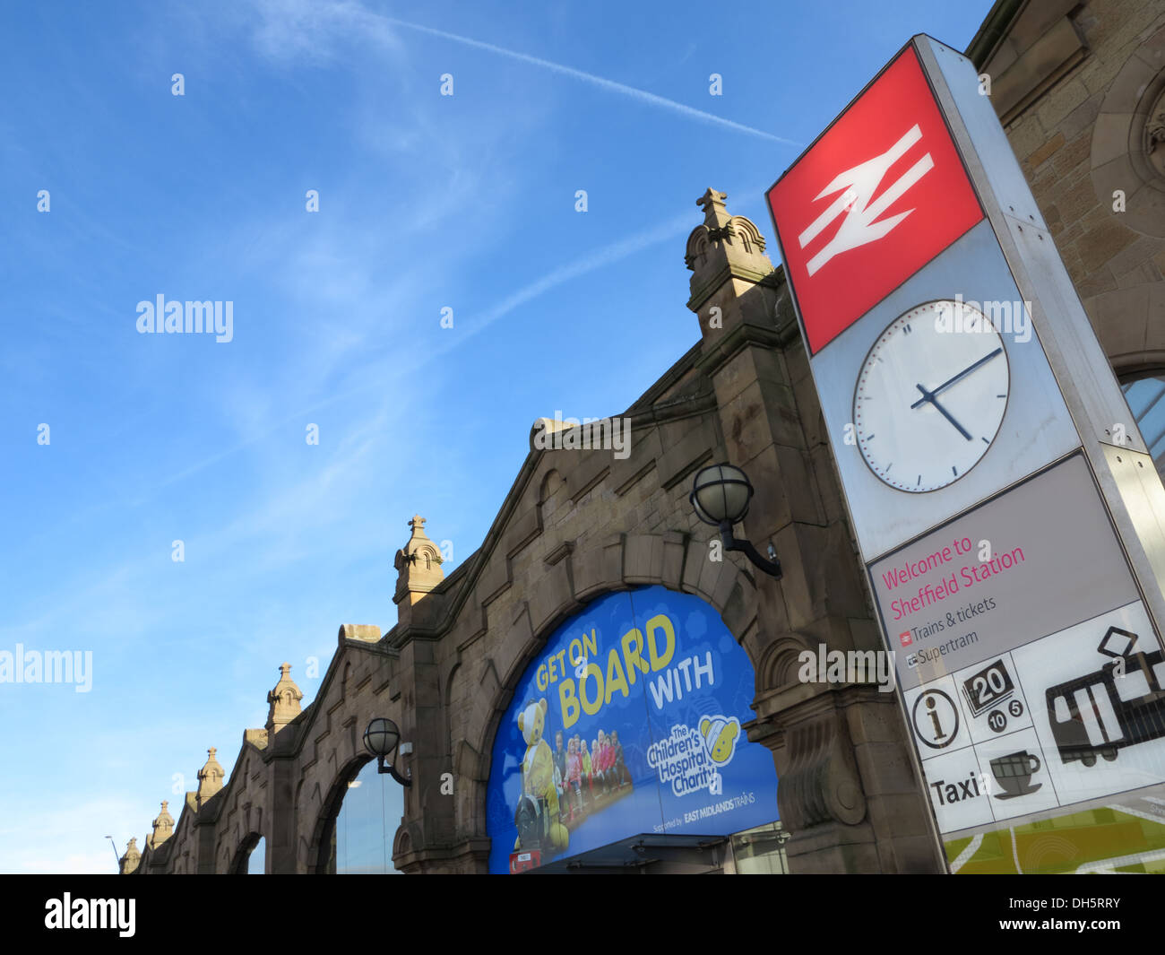 Sheffield midland railway station sheffield hi-res stock photography ...