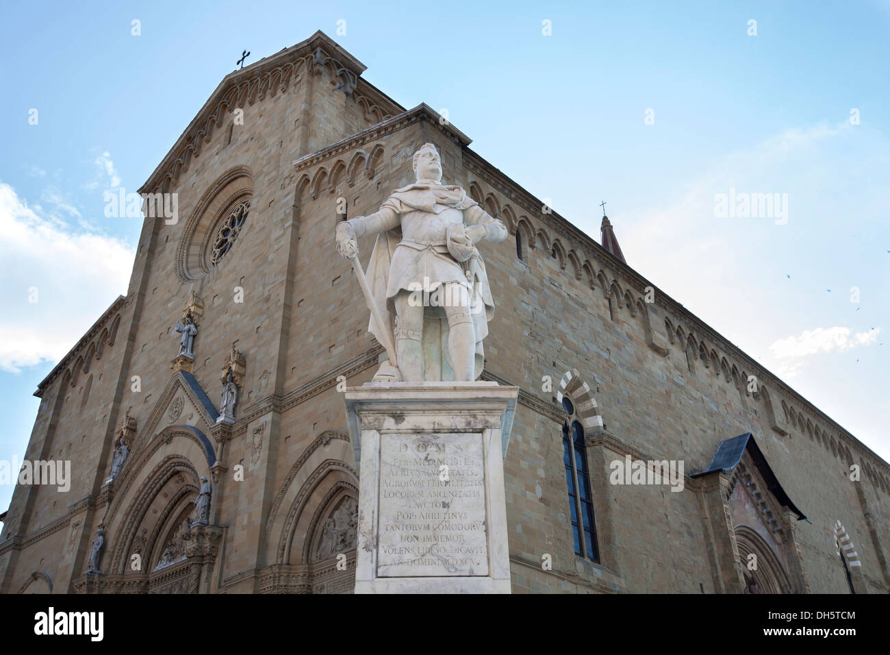 Duomo and Ferdinando I De Medici Statue, Arezzo, Tuscany, Italy, Europe ...