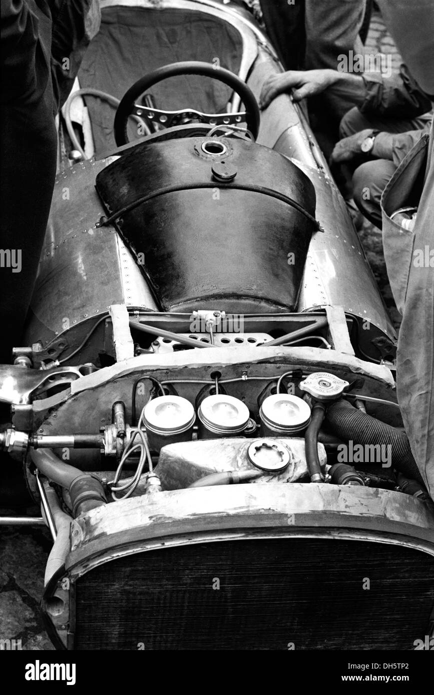 1960s formula 1 racing Black and White Stock Photos & Images - Alamy